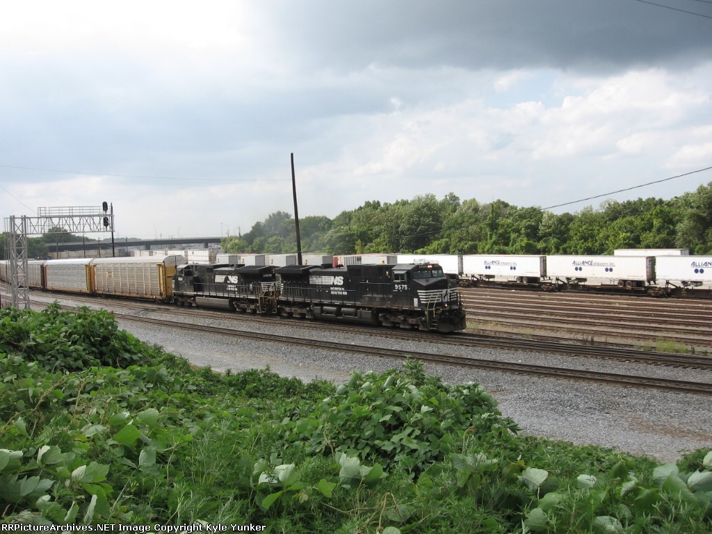 SB autorack/intermodal train